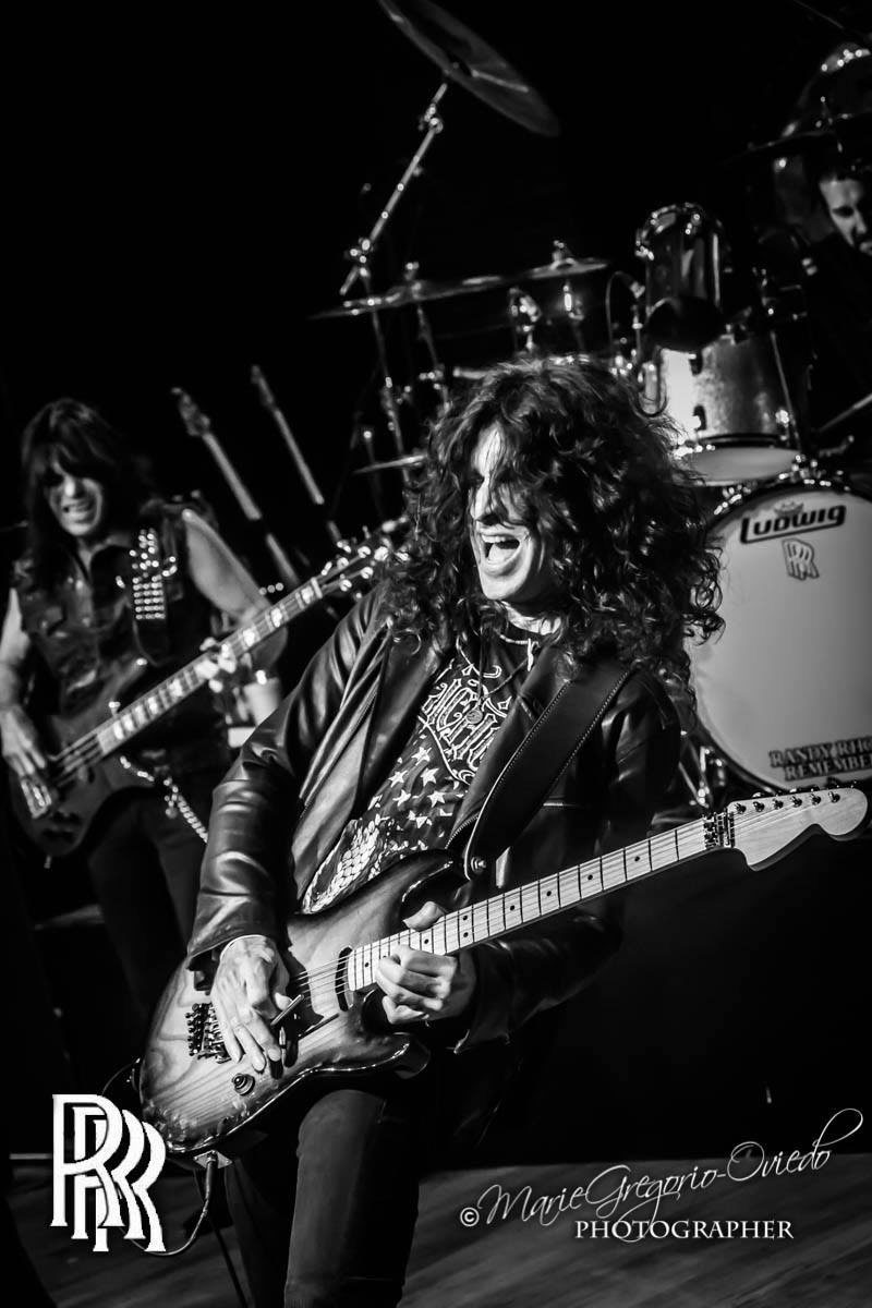 Index of /images/artists