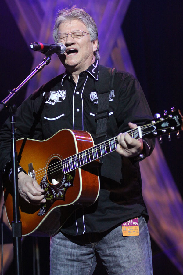 Index of /images/artists